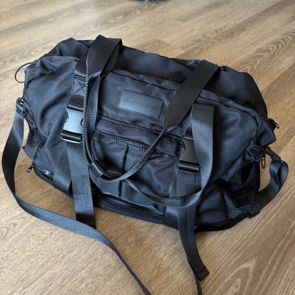 Blogilates | Bags | Blogilates Popflex Black Gym Travel Duffle Bag Shoe ...